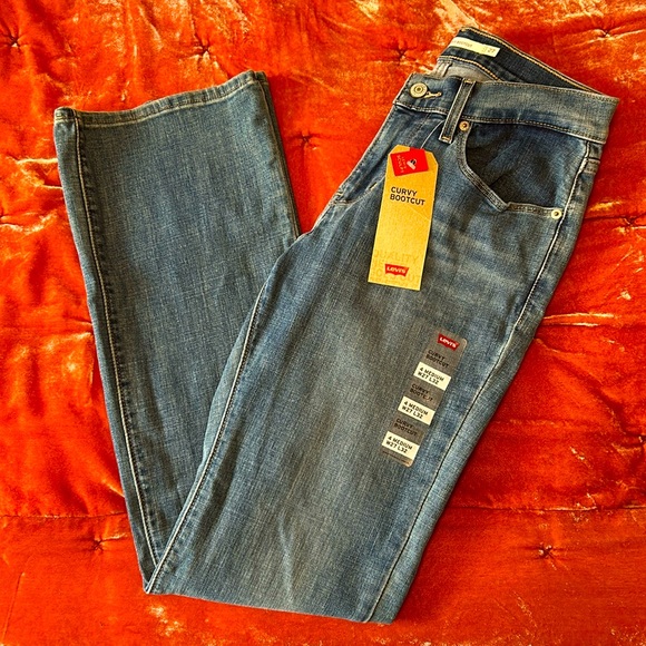 Levi's | Jeans | Year End Clearance Sale Nwt Levis Sculpt Curvy Bootcut ...